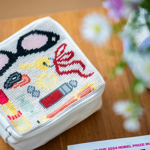 GIRL CLUTTER | Half-Stitch Pouch Kit