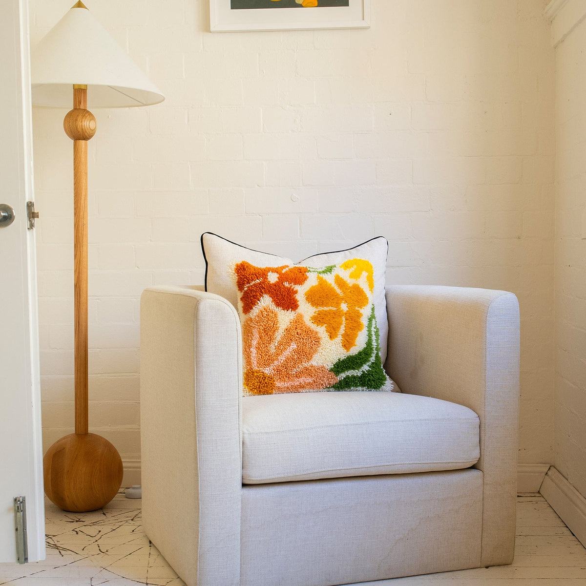 PRETTY PETALS - EARTHY Latch Hook Cushion Kit | Craft Club