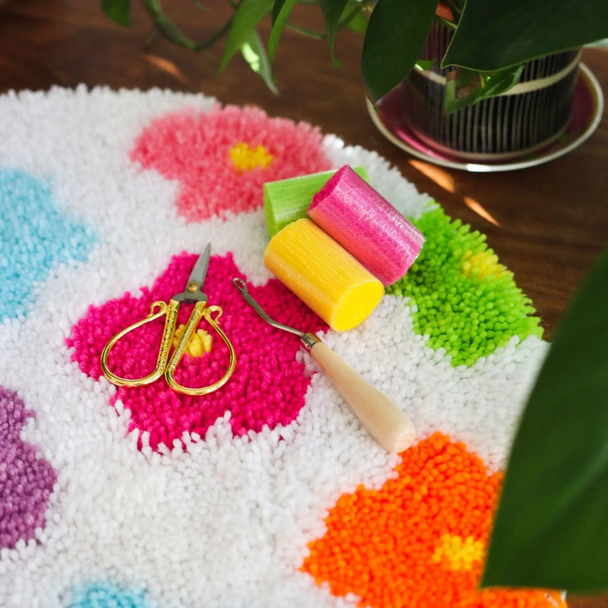 FLOWER BOMB RAINBOW Latch Hook Rug Making Kit | Craft Club