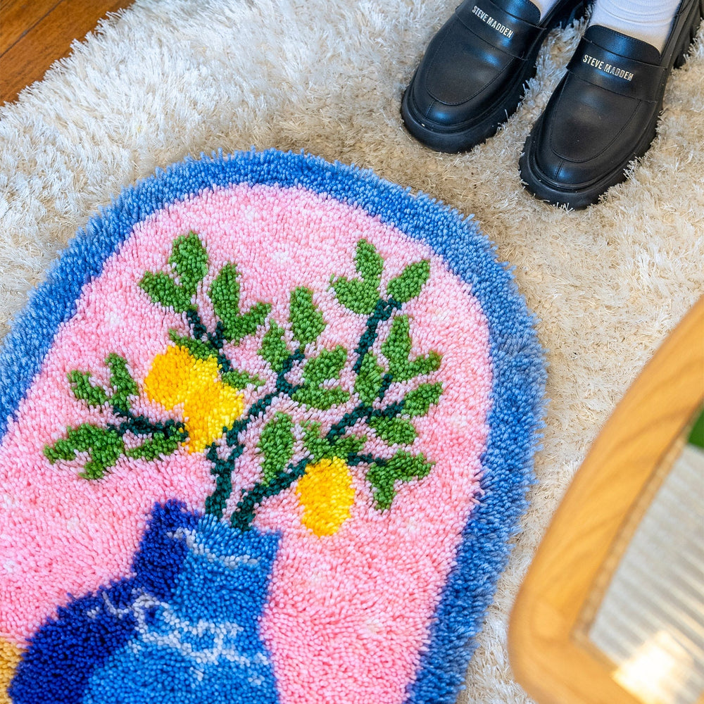 TULIP FEVER - PARIS Latch Hook Rug Making Kit | Craft Club