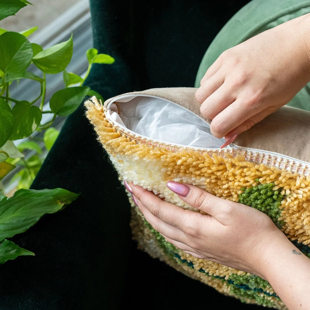 PICK OF THE BUNCH - EARTHY Latch Hook Cushion Kit | Craft Club