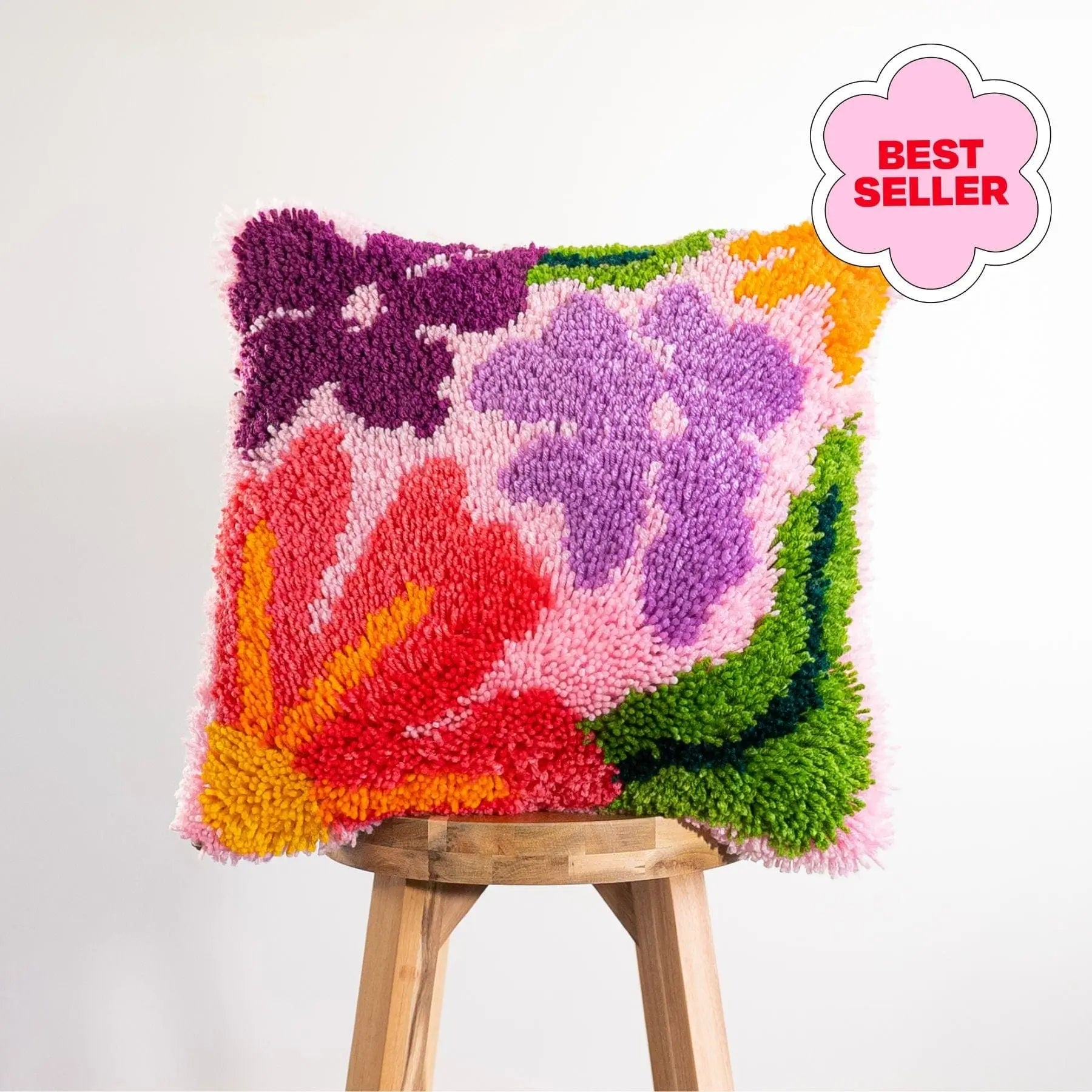 PRETTY PETALS - PINK Latch Hook Cushion Kit | Craft Club